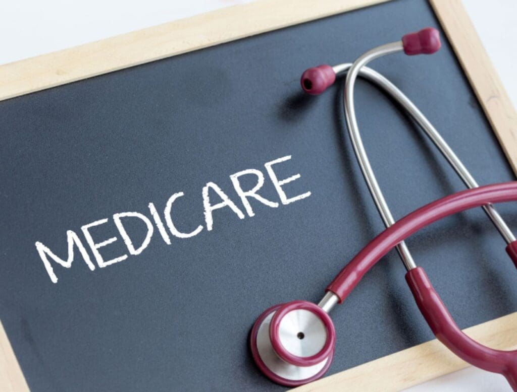 Medicare Advantage vs. Original Medicare: Pros and Cons for Seniors ...