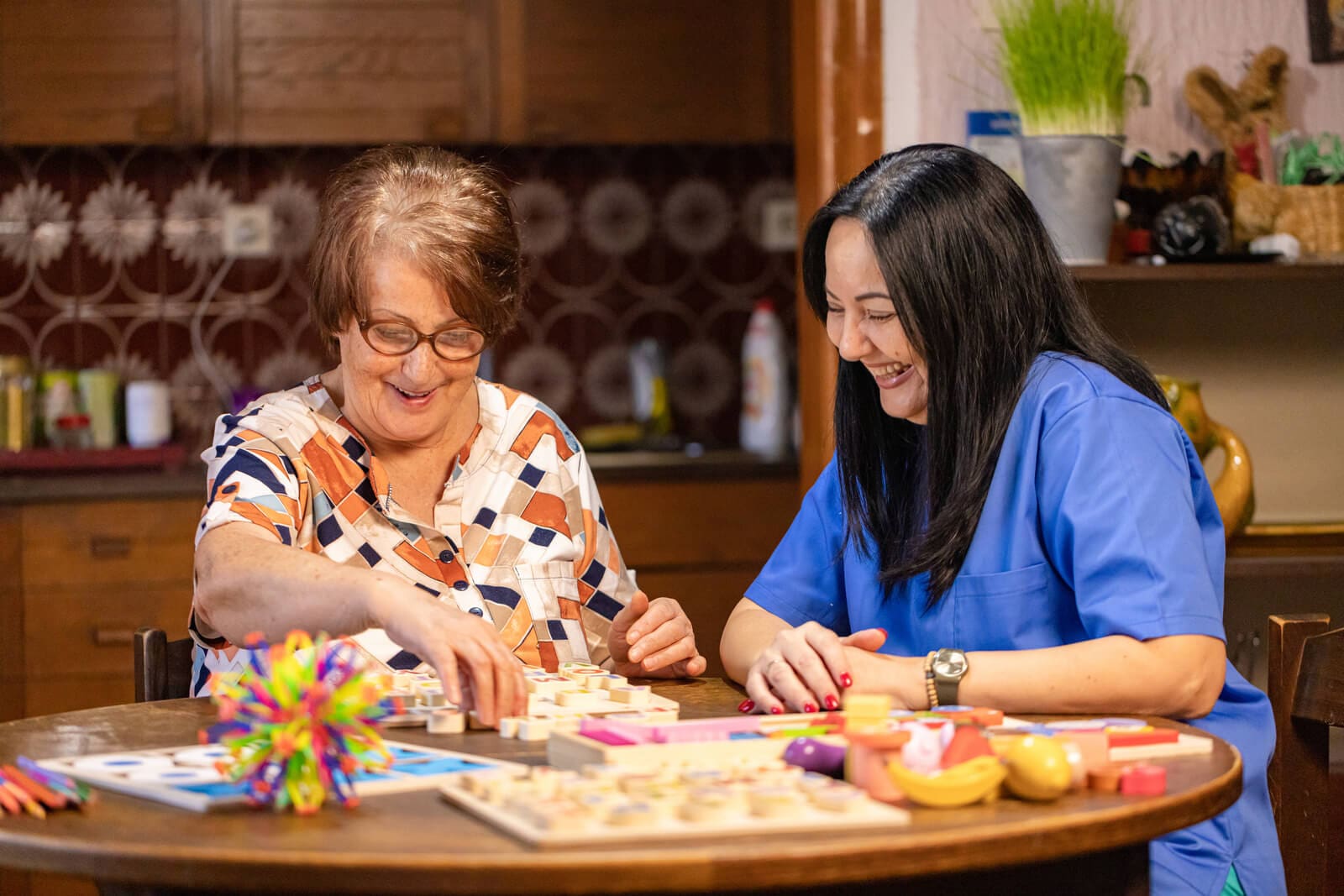 Assisted Living and Residential Care Homes: What's the Difference? - Oasis Senior Advisors